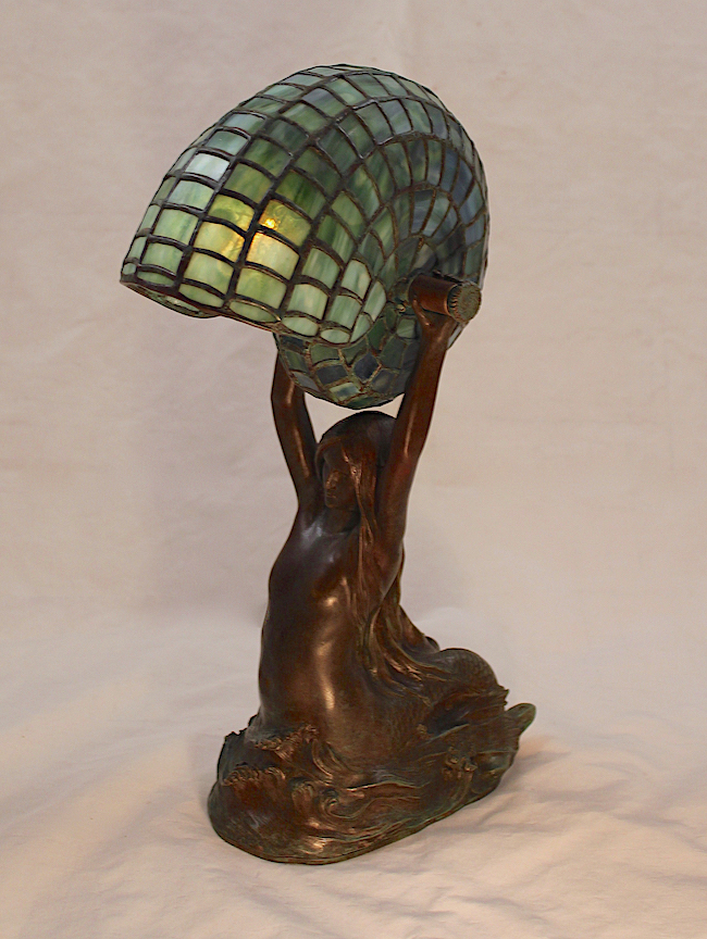 Mermaid w/Nautilus Lamp
